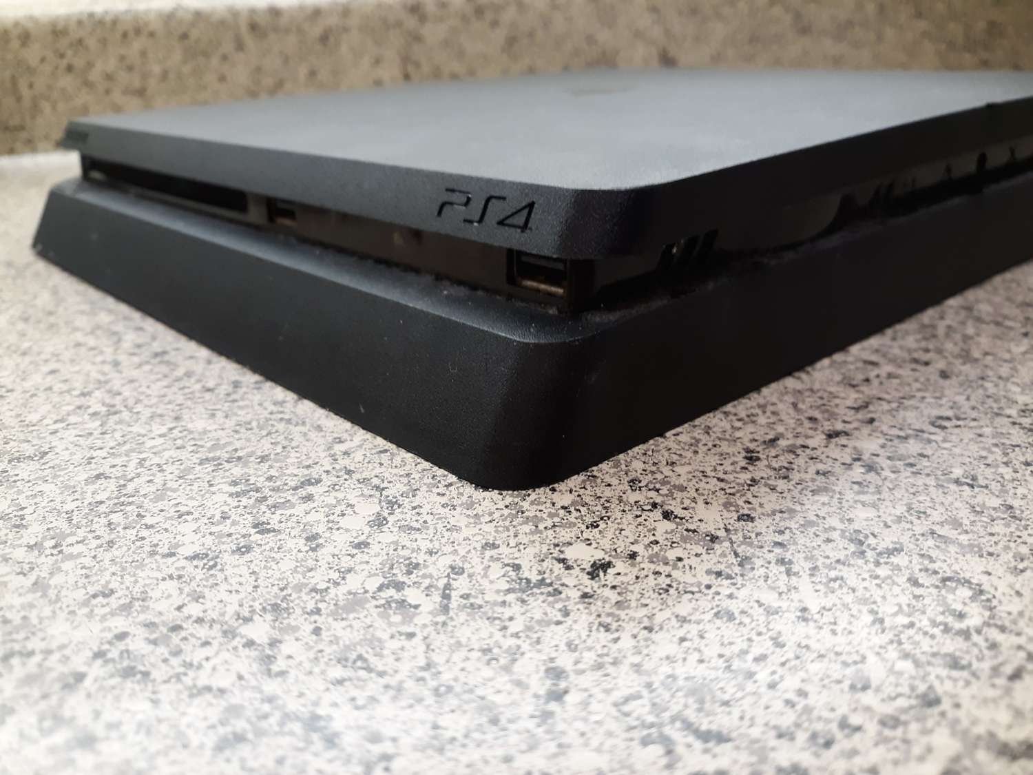 12 Easy Ways To Clean A PS4 Without Breaking It