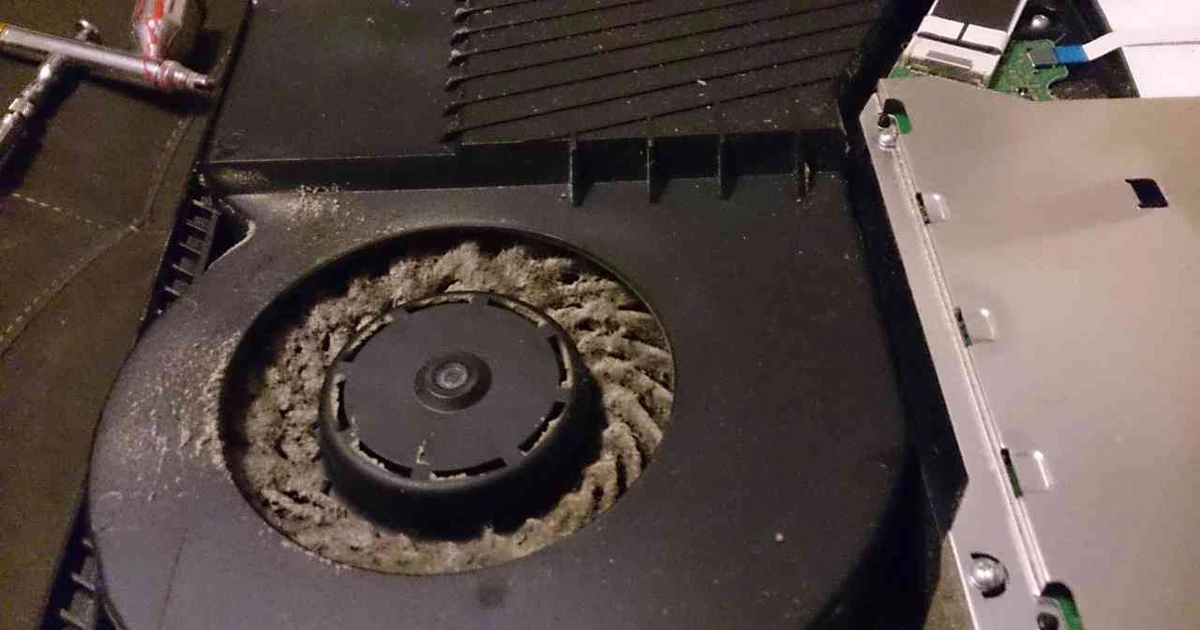 12 Easy Ways To Clean A PS4 Without Breaking It