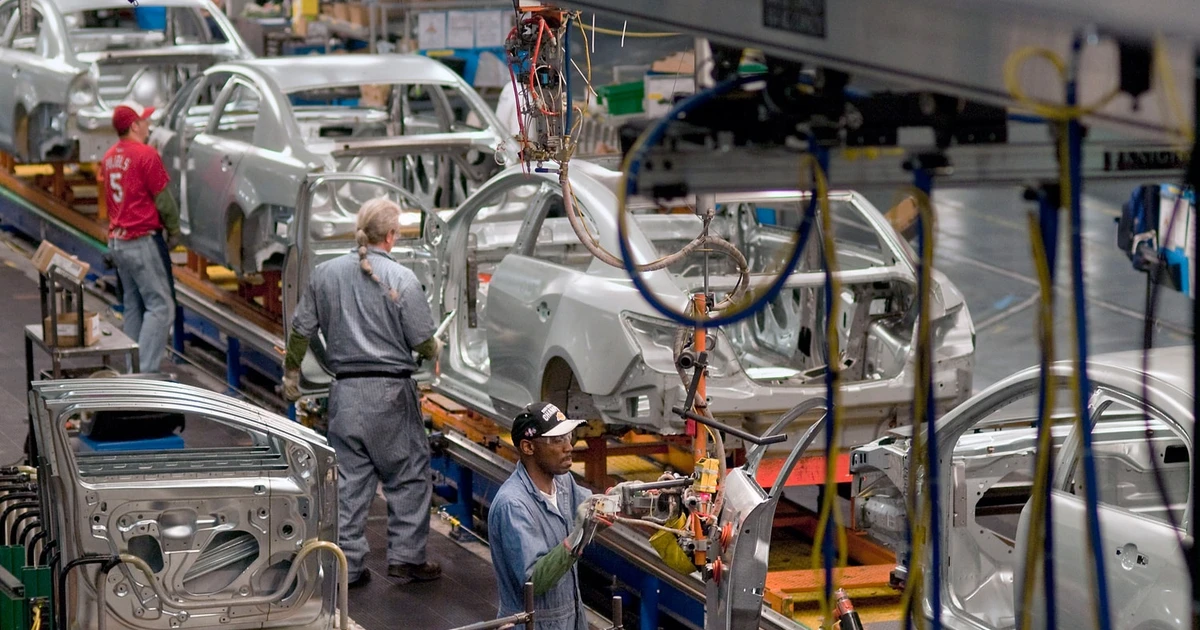 An Inside Look On How Car Factories Work